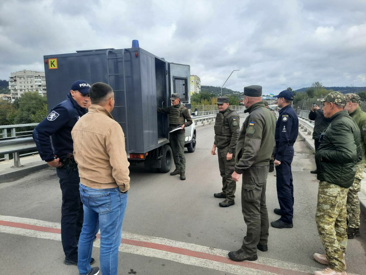 Moldovean căutat pe canalele Interpol, extrădat din Ucraina Moldovean căutat pe canalele Interpol, extrădat din Ucraina